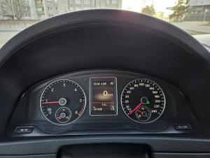 Melns Volkswagen Multivan 2015 Jēkabpils, ar dzinēja tilpumu 2.00 L un nobraukumu 148 tūkst. km par 23900 €, foto 25 vietnē AUTOMOTO.COM.LV