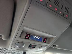 Melns Volkswagen Multivan 2015 Jēkabpils, ar dzinēja tilpumu 2.00 L un nobraukumu 148 tūkst. km par 23900 €, foto 30 vietnē AUTOMOTO.COM.LV