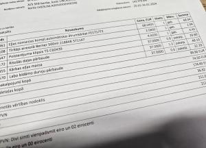 Melns Volkswagen Multivan 2015 Jēkabpils, ar dzinēja tilpumu 2.00 L un nobraukumu 148 tūkst. km par 23900 €, foto 35 vietnē AUTOMOTO.COM.LV