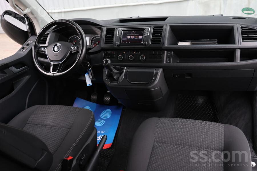 Melns Volkswagen Multivan 2015 Tukums, ar dzinēja tilpumu 2.00 L un nobraukumu 275 tūkst. km par 19900 €, foto 6 vietnē AUTOMOTO.COM.LV