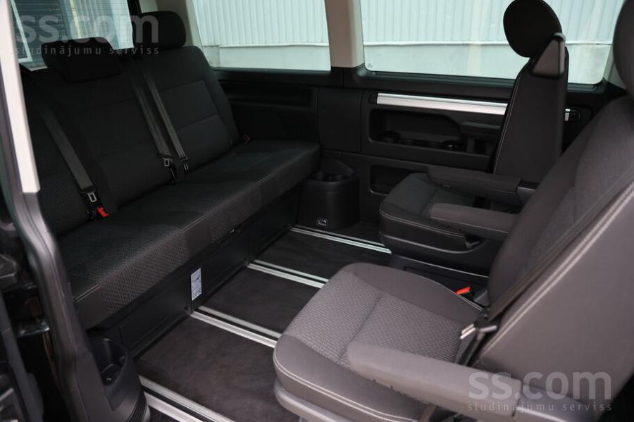 Melns Volkswagen Multivan 2015 Tukums, ar dzinēja tilpumu 2.00 L un nobraukumu 275 tūkst. km par 19900 €, foto 8 vietnē AUTOMOTO.COM.LV
