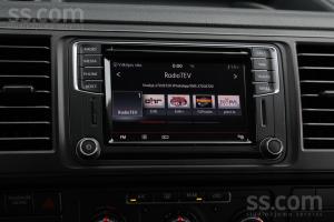 Melns Volkswagen Multivan 2015 Tukums, ar dzinēja tilpumu 2.00 L un nobraukumu 275 tūkst. km par 19900 €, foto 11 vietnē AUTOMOTO.COM.LV