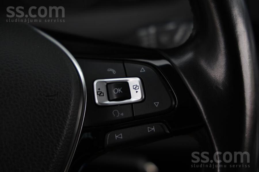 Melns Volkswagen Multivan 2015 Tukums, ar dzinēja tilpumu 2.00 L un nobraukumu 275 tūkst. km par 19900 €, foto 14 vietnē AUTOMOTO.COM.LV