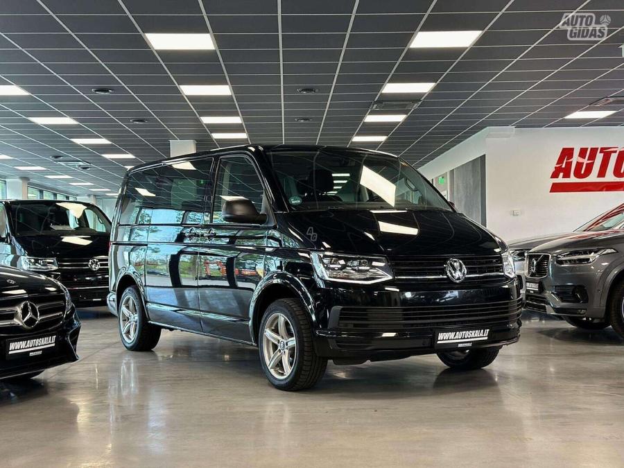 Melns Volkswagen Multivan 2017 Klaipėda, ar dzinēja tilpumu 2.00 L un nobraukumu 297 tūkst. km par 24900 €, foto 20 vietnē AUTOMOTO.COM.LV