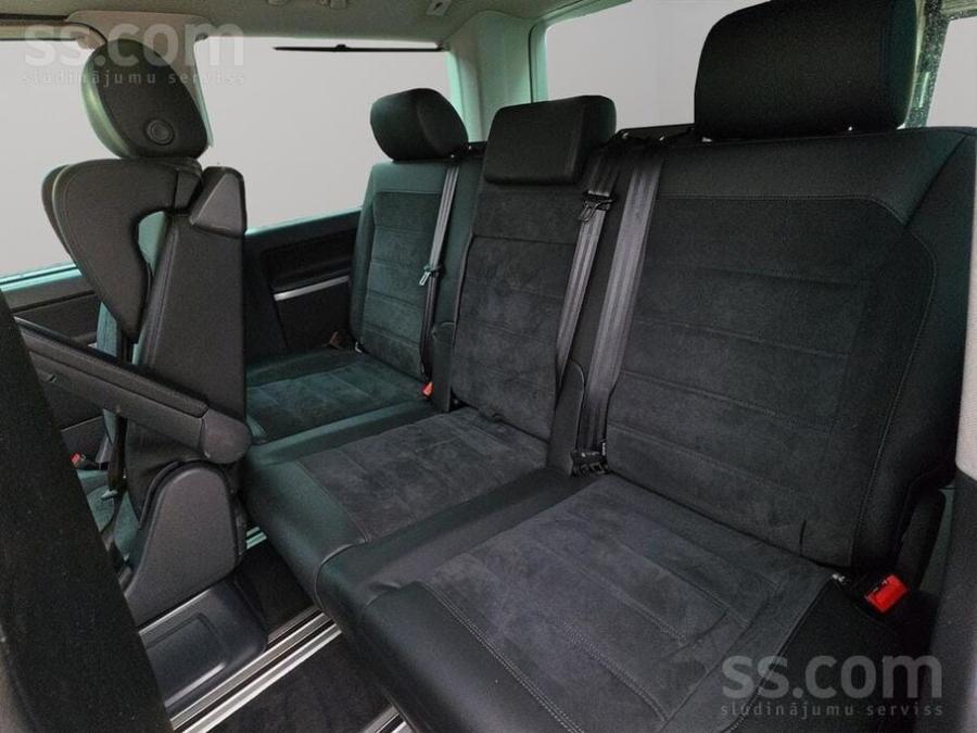 Black Volkswagen Multivan 2017 in Riga, with an engine capacity of 2.00 L and mileage of 269 thousand km for 22650 €, photo 11 on AUTOMOTO.COM.LV