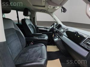 Black Volkswagen Multivan 2017 in Riga, with an engine capacity of 2.00 L and mileage of 269 thousand km for 22650 €, photo 12 on AUTOMOTO.COM.LV