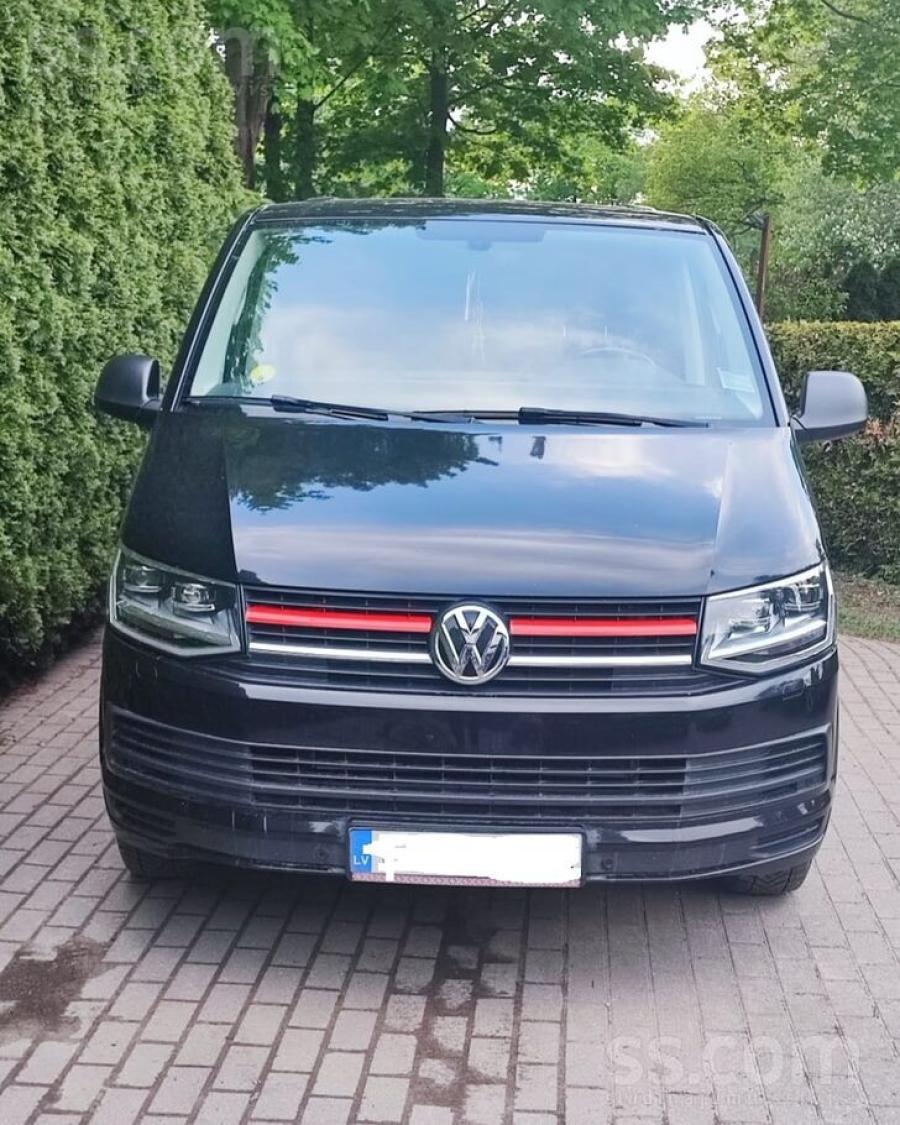 Black Volkswagen Multivan 2018 in Riga, with an engine capacity of 2.00 L and mileage of 144 thousand km for 29000 €, photo 1 on AUTOMOTO.COM.LV