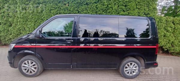 Melns Volkswagen Multivan 2018 Rīga, ar dzinēja tilpumu 2.00 L un nobraukumu 144 tūkst. km par 29000 €, foto 3 vietnē AUTOMOTO.COM.LV