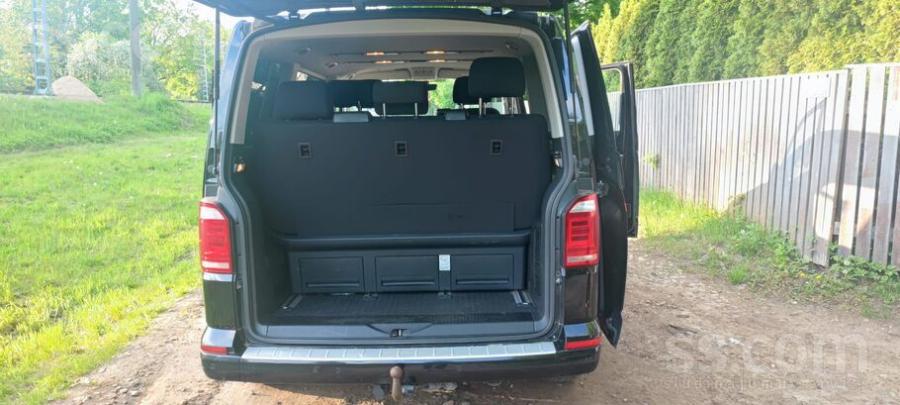 Black Volkswagen Multivan 2018 in Riga, with an engine capacity of 2.00 L and mileage of 144 thousand km for 29000 €, photo 8 on AUTOMOTO.COM.LV