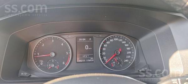 Melns Volkswagen Multivan 2018 Rīga, ar dzinēja tilpumu 2.00 L un nobraukumu 144 tūkst. km par 29000 €, foto 9 vietnē AUTOMOTO.COM.LV