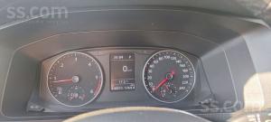 Black Volkswagen Multivan 2018 in Riga, with an engine capacity of 2.00 L and mileage of 144 thousand km for 29000 €, photo 10 on AUTOMOTO.COM.LV