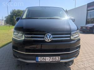 Melns Volkswagen Multivan 2018 Rīga, ar dzinēja tilpumu 2.00 L un nobraukumu 144 tūkst. km par 27700 €, foto 4 vietnē AUTOMOTO.COM.LV