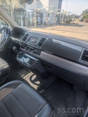 Melns Volkswagen Multivan 2018 Rīga, ar dzinēja tilpumu 2.00 L un nobraukumu 144 tūkst. km par 27700 €, foto 9 vietnē AUTOMOTO.COM.LV