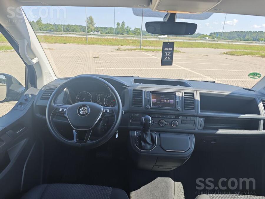 Black Volkswagen Multivan 2019 in Riga, with an engine capacity of 2.00 L and mileage of 48 thousand km for 38720 €, photo 5 on AUTOMOTO.COM.LV