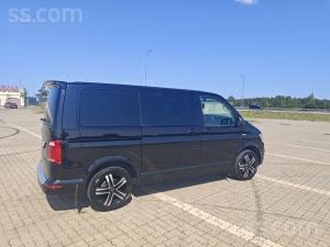 Black Volkswagen Multivan 2019 in Riga, with an engine capacity of 2.00 L and mileage of 48 thousand km for 38720 €, photo 12 on AUTOMOTO.COM.LV