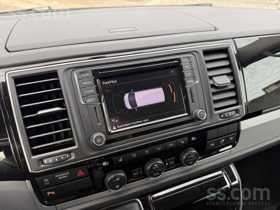 Black Volkswagen Multivan 2020 in Riga, with an engine capacity of 2.00 L and mileage of 165 thousand km for 30990 €, photo 8 on AUTOMOTO.COM.LV