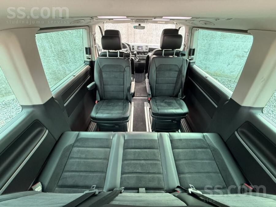 Black Volkswagen Multivan 2020 in Riga, with an engine capacity of 2.00 L and mileage of 165 thousand km for 30990 €, photo 12 on AUTOMOTO.COM.LV
