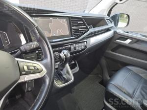 Black Volkswagen Multivan 2021 in Riga, with an engine capacity of 2.00 L and mileage of 124 thousand km for 47000 €, photo 11 on AUTOMOTO.COM.LV