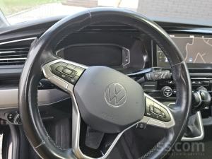 Black Volkswagen Multivan 2021 in Riga, with an engine capacity of 2.00 L and mileage of 124 thousand km for 47000 €, photo 12 on AUTOMOTO.COM.LV