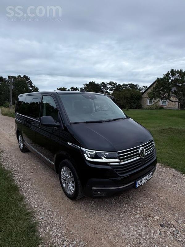 Black Volkswagen Multivan 2021 in Riga, with an engine capacity of 2.00 L and mileage of 237 thousand km for 35850 €, photo 7 on AUTOMOTO.COM.LV