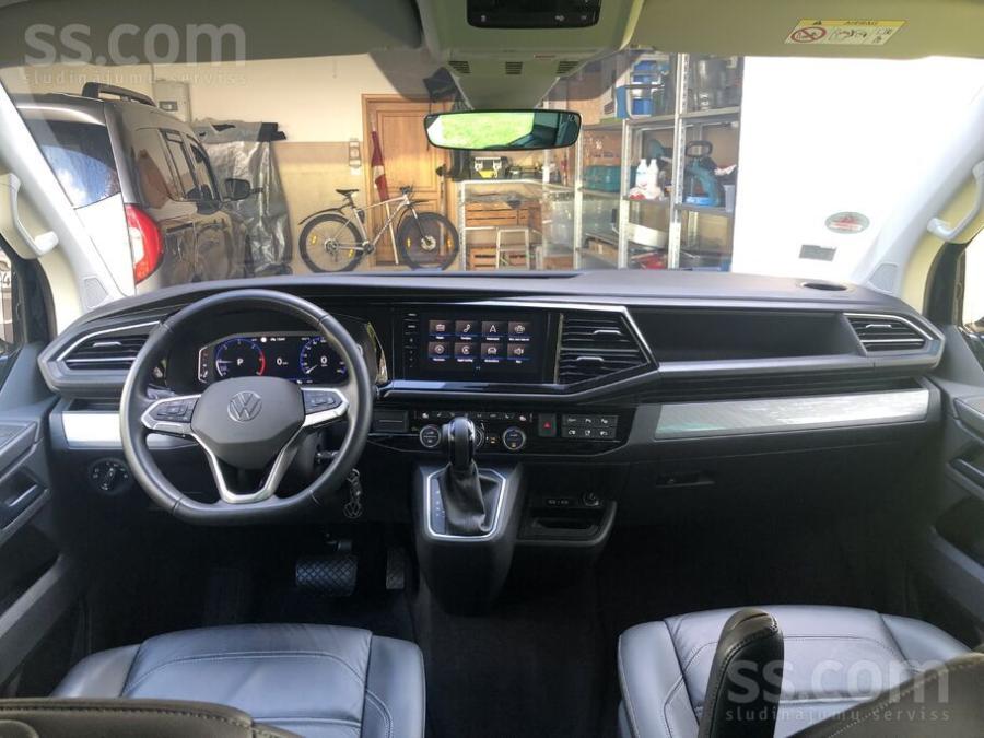 Melns Volkswagen Multivan 2022 Rīga, ar dzinēja tilpumu 2.00 L un nobraukumu 53 tūkst. km par 51000 €, foto 4 vietnē AUTOMOTO.COM.LV