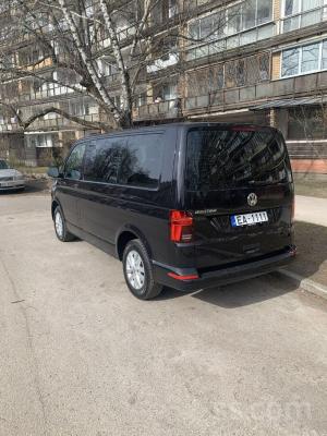 Melns Volkswagen Multivan 2022 Rīga, ar dzinēja tilpumu 2.00 L un nobraukumu 82 tūkst. km par 38000 €, foto 1 vietnē AUTOMOTO.COM.LV