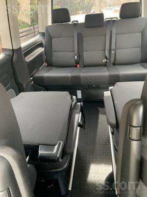 Melns Volkswagen Multivan 2022 Rīga, ar dzinēja tilpumu 2.00 L un nobraukumu 82 tūkst. km par 38000 €, foto 7 vietnē AUTOMOTO.COM.LV