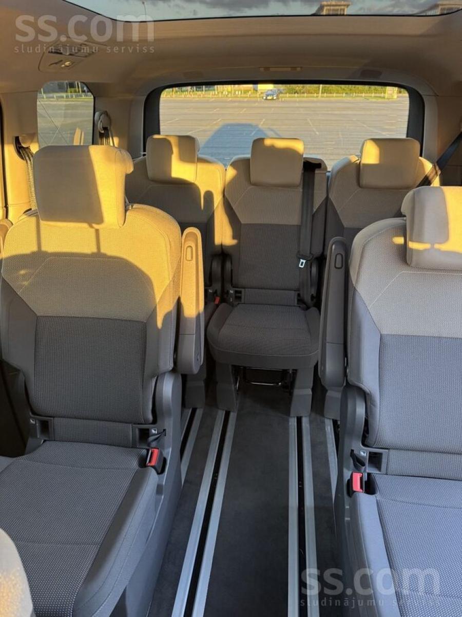 Black Volkswagen Multivan 2023 in Riga, with an engine capacity of 2.00 L and mileage of 35 thousand km for 50000 €, photo 11 on AUTOMOTO.COM.LV