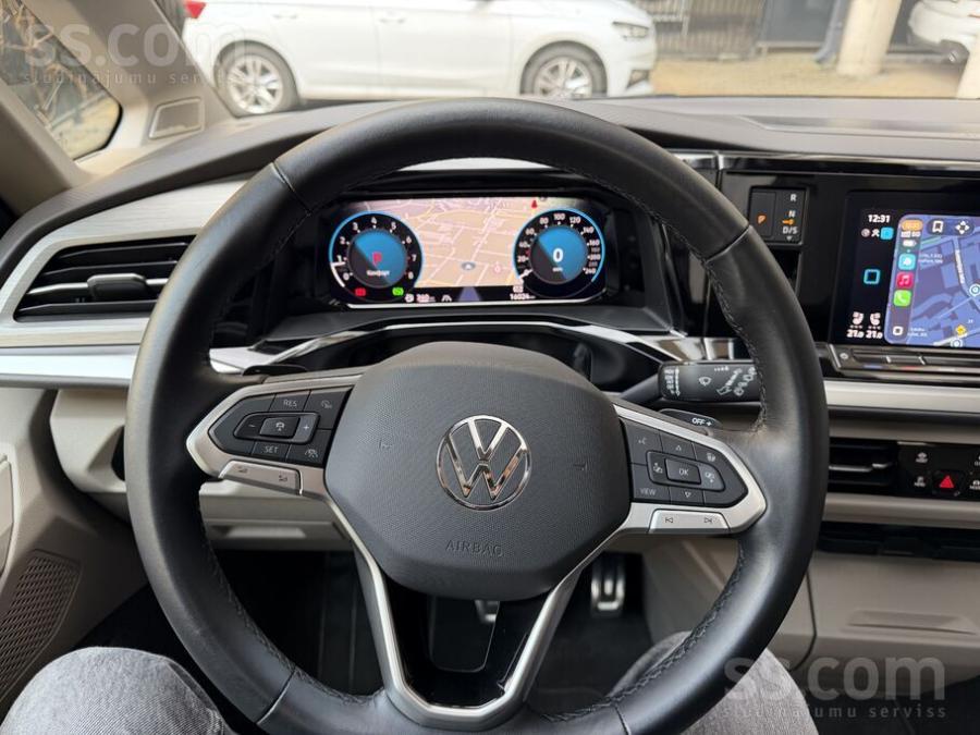 Melns Volkswagen Multivan 2024 Rīga, ar dzinēja tilpumu 2.00 L un nobraukumu 16 tūkst. km par 62700 €, foto 13 vietnē AUTOMOTO.COM.LV