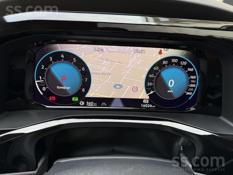 Melns Volkswagen Multivan 2024 Rīga, ar dzinēja tilpumu 2.00 L un nobraukumu 16 tūkst. km par 62700 €, foto 15 vietnē AUTOMOTO.COM.LV