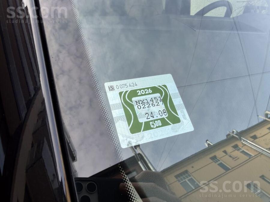 Melns Volkswagen Multivan 2024 Rīga, ar dzinēja tilpumu 2.00 L un nobraukumu 16 tūkst. km par 62700 €, foto 20 vietnē AUTOMOTO.COM.LV