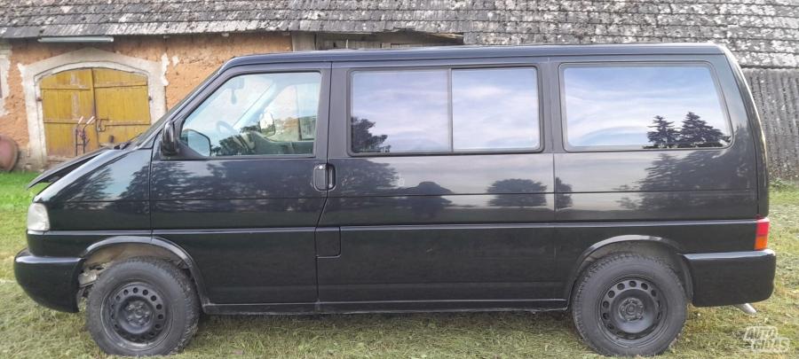 Black Volkswagen Multivan 1998 in Panevezys, with an engine capacity of 2.50 L and mileage of 315 thousand km for 1999 €, photo 11 on AUTOMOTO.COM.LV