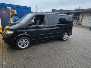 Black Volkswagen Multivan 2004 in Riga, with an engine capacity of 2.46 L and mileage of 400 thousand km for 6600 €, photo  on AUTOMOTO.COM.LV