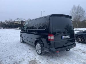 Melns Volkswagen Multivan 2004 Viļņa, ar dzinēja tilpumu 2.46 L un nobraukumu 301 tūkst. km par 12000 €, foto 4 vietnē AUTOMOTO.COM.LV