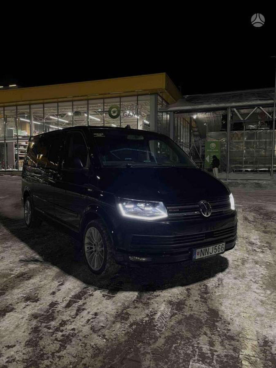Melns Volkswagen Multivan 2004 Viļņa, ar dzinēja tilpumu 2.46 L un nobraukumu 301 tūkst. km par 12000 €, foto 11 vietnē AUTOMOTO.COM.LV