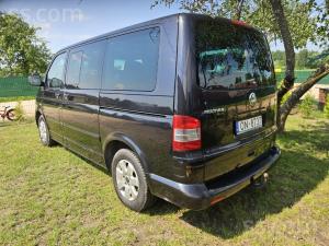 Black Volkswagen Multivan 2004 in Valmiera, with an engine capacity of 2.50 L and mileage of 271 thousand km for 5250 €, photo 7 on AUTOMOTO.COM.LV