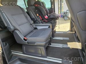 Black Volkswagen Multivan 2004 in Valmiera, with an engine capacity of 2.50 L and mileage of 271 thousand km for 5250 €, photo 11 on AUTOMOTO.COM.LV