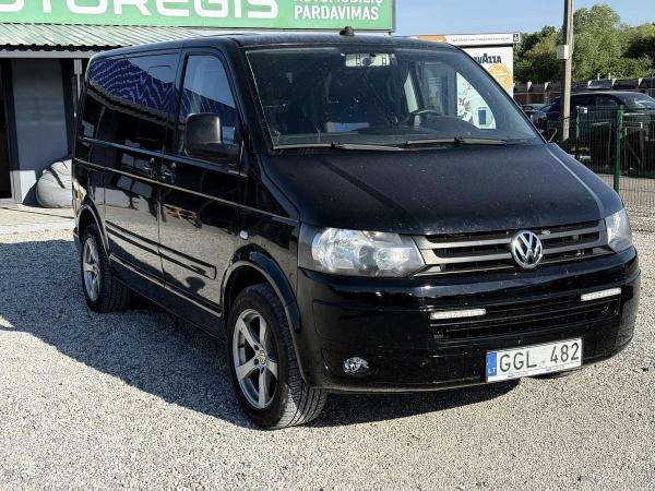 Melns Volkswagen Multivan 2005 Kretinga, ar dzinēja tilpumu 2.46 L un nobraukumu 411 tūkst. km par 8299 €, foto 3 vietnē AUTOMOTO.COM.LV