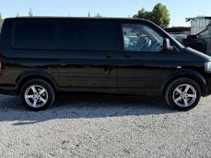 Melns Volkswagen Multivan 2005 Kretinga, ar dzinēja tilpumu 2.46 L un nobraukumu 411 tūkst. km par 8299 €, foto 6 vietnē AUTOMOTO.COM.LV