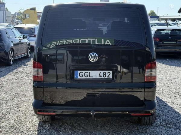 Melns Volkswagen Multivan 2005 Kretinga, ar dzinēja tilpumu 2.46 L un nobraukumu 411 tūkst. km par 8299 €, foto 7 vietnē AUTOMOTO.COM.LV