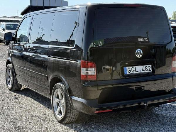 Melns Volkswagen Multivan 2005 Kretinga, ar dzinēja tilpumu 2.46 L un nobraukumu 411 tūkst. km par 8299 €, foto 8 vietnē AUTOMOTO.COM.LV