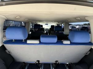 Melns Volkswagen Multivan 2005 Kretinga, ar dzinēja tilpumu 2.46 L un nobraukumu 411 tūkst. km par 8299 €, foto 22 vietnē AUTOMOTO.COM.LV
