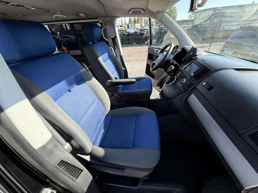 Melns Volkswagen Multivan 2005 Kretinga, ar dzinēja tilpumu 2.46 L un nobraukumu 411 tūkst. km par 8299 €, foto 25 vietnē AUTOMOTO.COM.LV