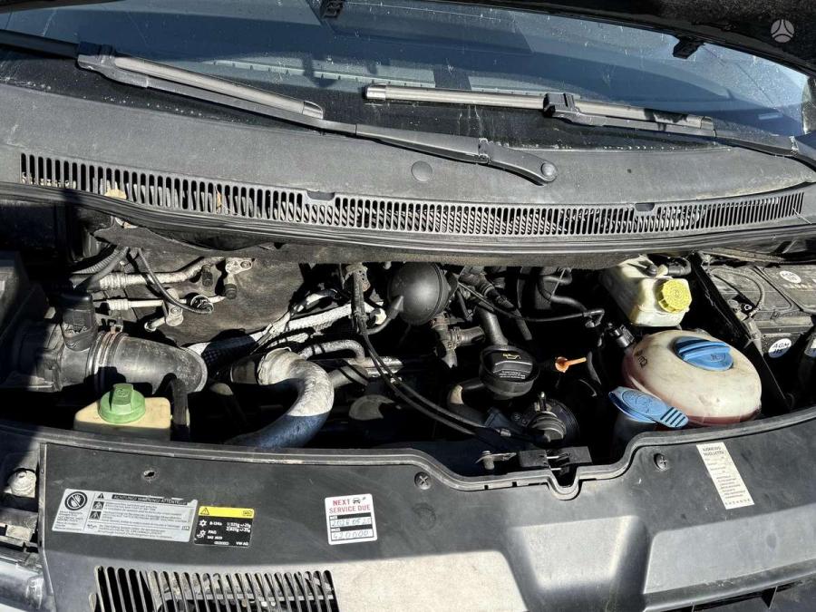 Melns Volkswagen Multivan 2005 Kretinga, ar dzinēja tilpumu 2.46 L un nobraukumu 411 tūkst. km par 8299 €, foto 26 vietnē AUTOMOTO.COM.LV