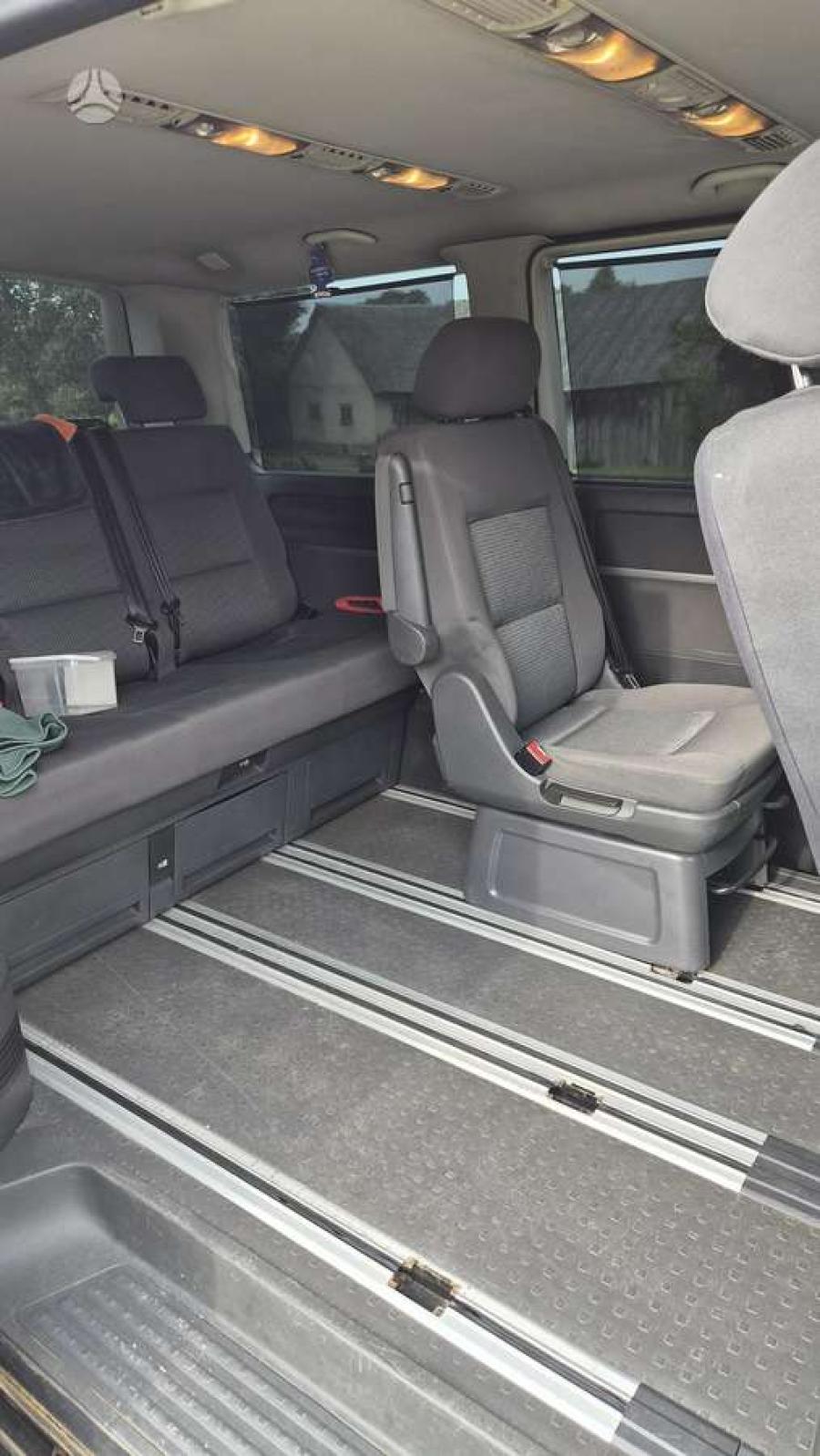 Black Volkswagen Multivan 2005 in Utena, with an engine capacity of 2.46 L and mileage of 370 thousand km for 6999 €, photo 11 on AUTOMOTO.COM.LV