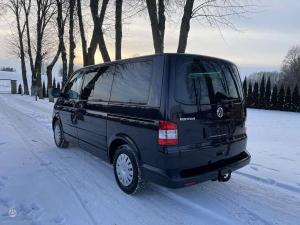 Melns Volkswagen Multivan 2006 Kauņa, ar dzinēja tilpumu 2.46 L un nobraukumu 340 tūkst. km par 8500 €, foto 6 vietnē AUTOMOTO.COM.LV