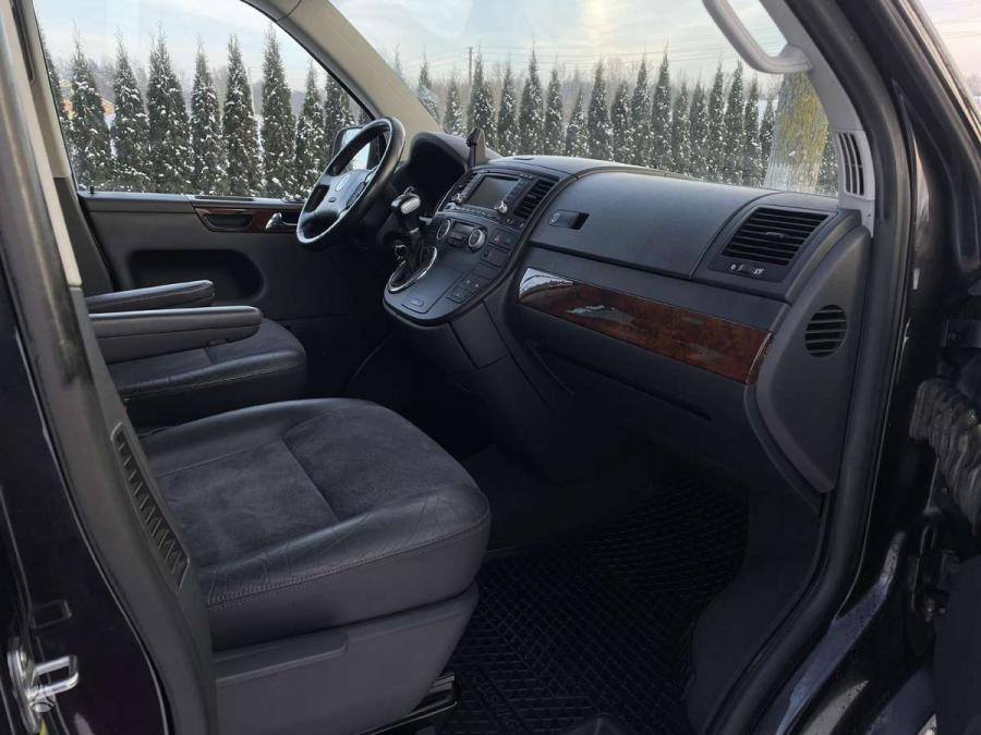Melns Volkswagen Multivan 2006 Kauņa, ar dzinēja tilpumu 2.46 L un nobraukumu 340 tūkst. km par 8500 €, foto 15 vietnē AUTOMOTO.COM.LV