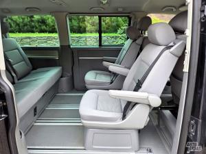 Black Volkswagen Multivan 2006 in Vilnius, with an engine capacity of 2.50 L and mileage of 265 thousand km for 7900 €, photo 20 on AUTOMOTO.COM.LV