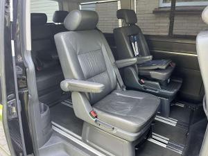 Black Volkswagen Multivan 2006 in Plunge, with an engine capacity of 2.46 L and mileage of 281 thousand km for 6800 €, photo 19 on AUTOMOTO.COM.LV
