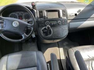 Black Volkswagen Multivan 2006 in Plunge, with an engine capacity of 2.46 L and mileage of 281 thousand km for 6800 €, photo 28 on AUTOMOTO.COM.LV